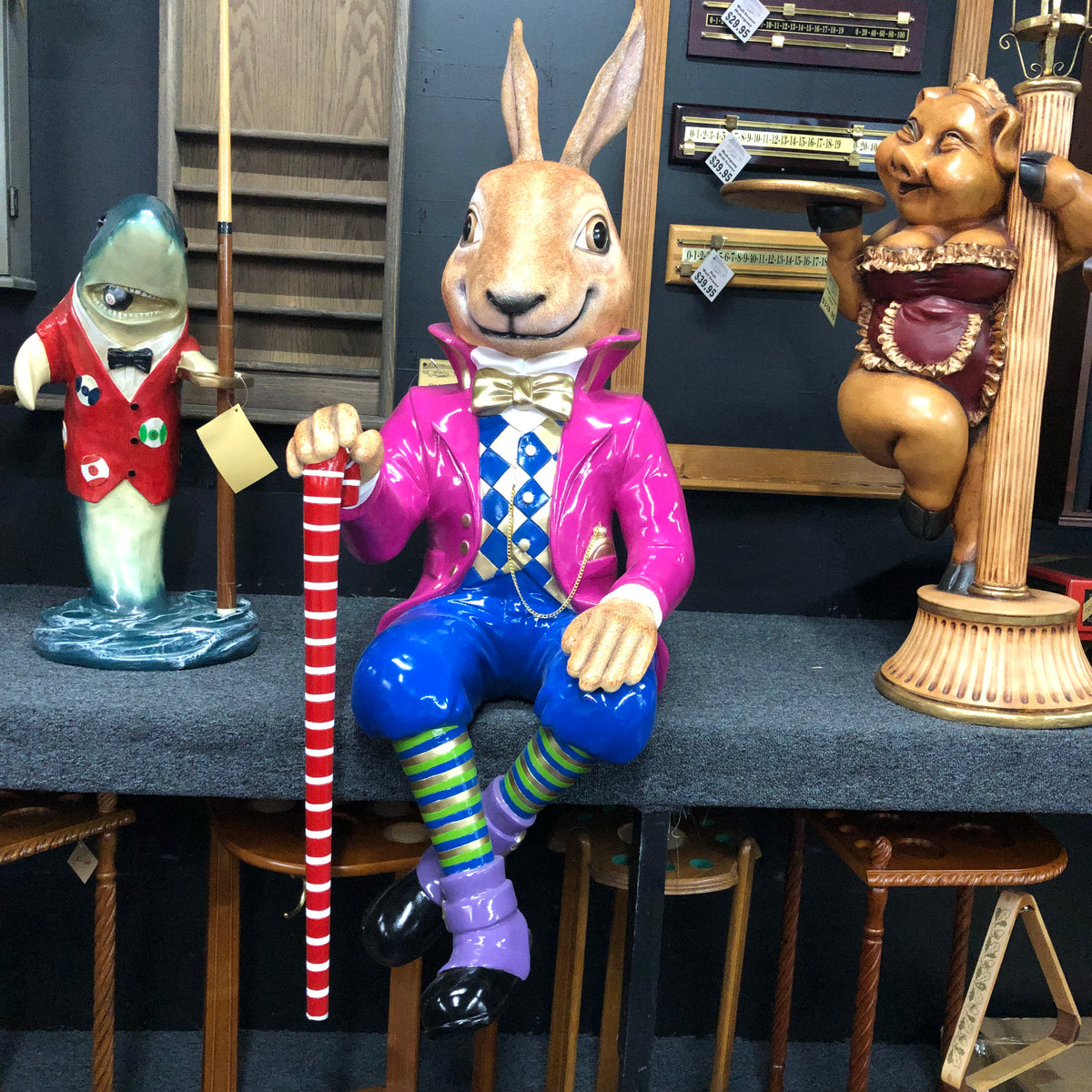 Jack the Rabbit Sitting Statue – D&L Billiards